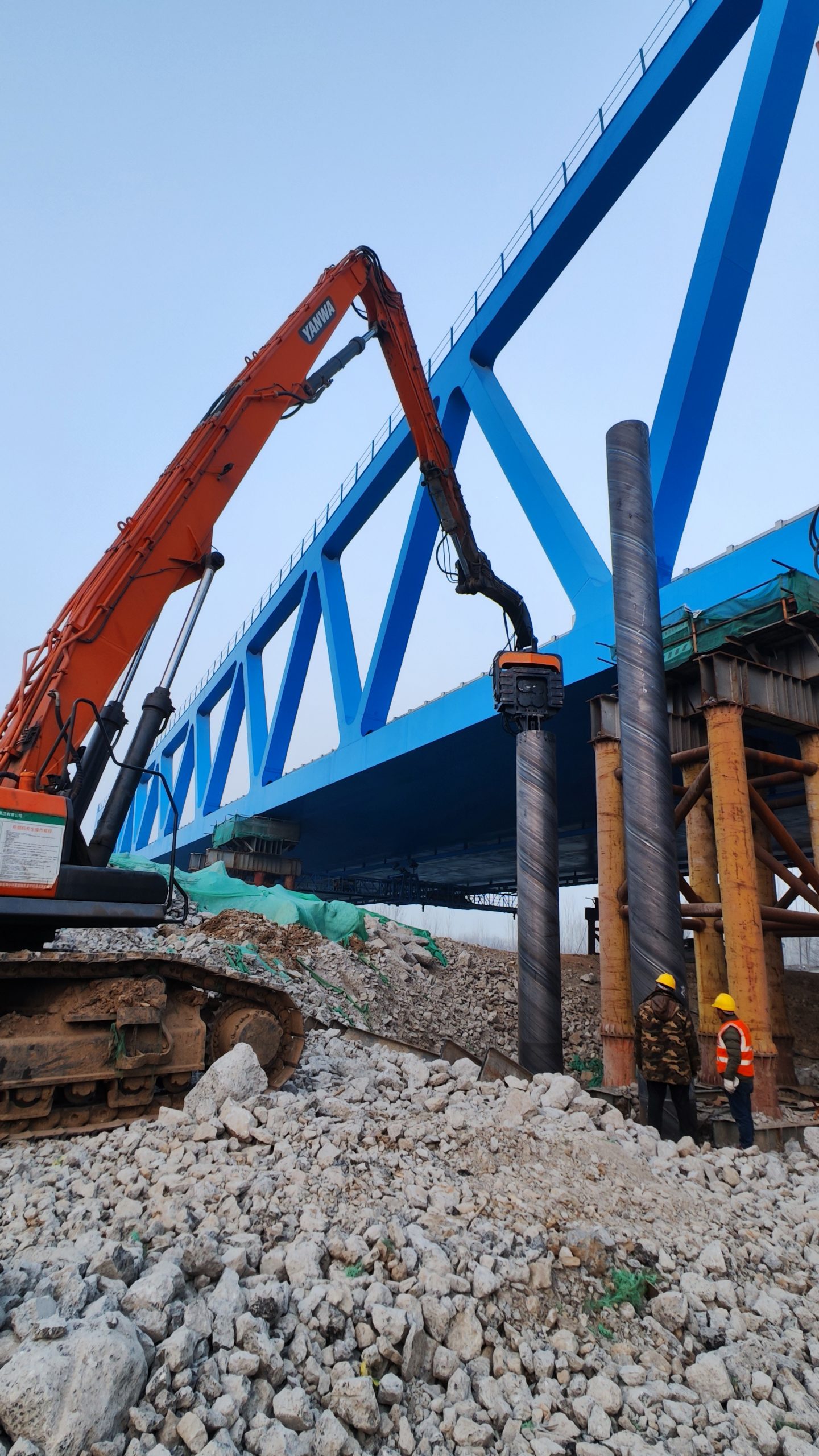 The difference between cast-in-place piles and precast piles ...